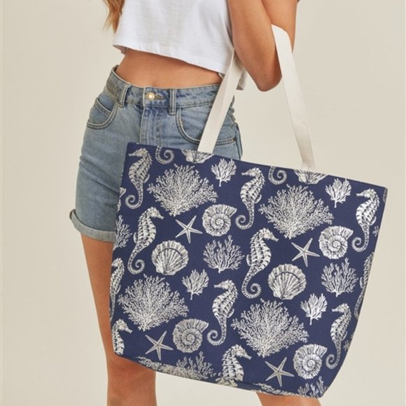 Bags | Sea Life Tote Bag Nwt L250 W16 D650 Dl10 Seahorse Shells Gold ...